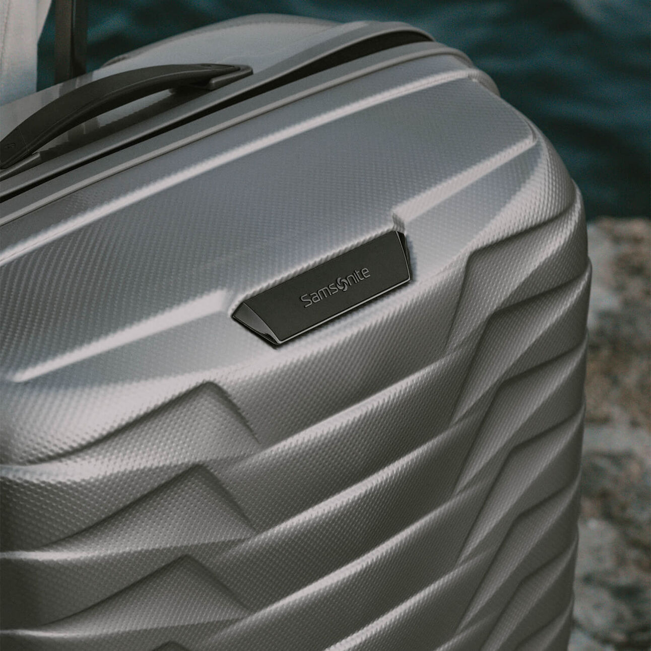 Proxis Spinner (4 wheels) 86cm Silver | Samsonite UK