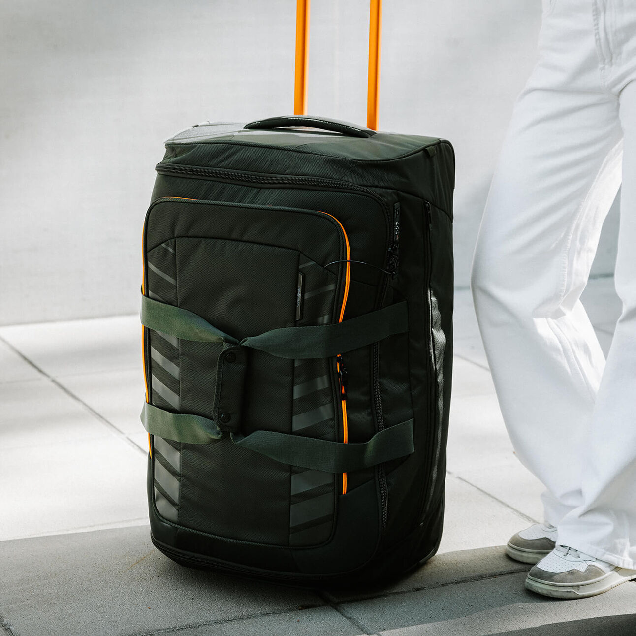 Respark Duffle with wheels 74cm | Samsonite UK